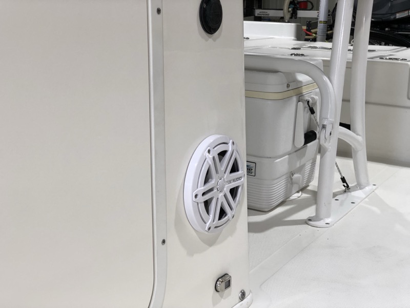 NauticStar 244XTS Center Console Marine Audio System