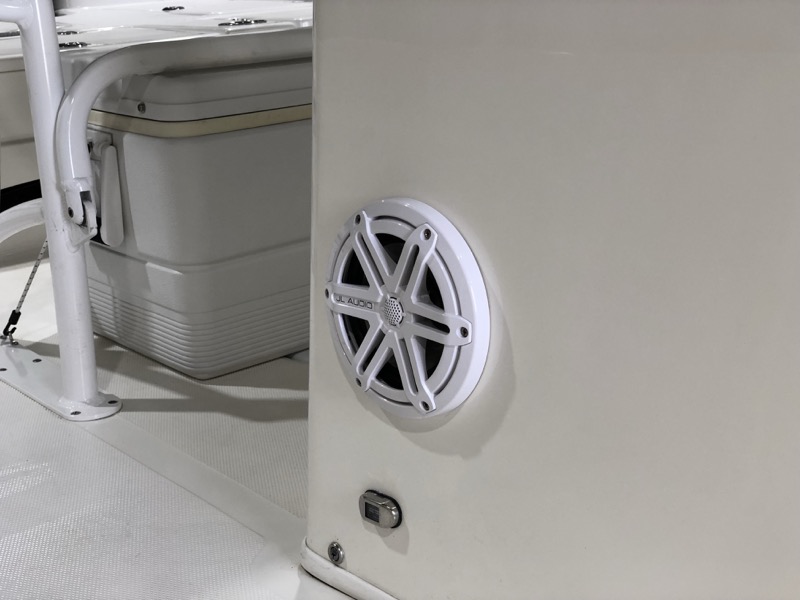 NauticStar 244XTS Center Console Marine Audio System