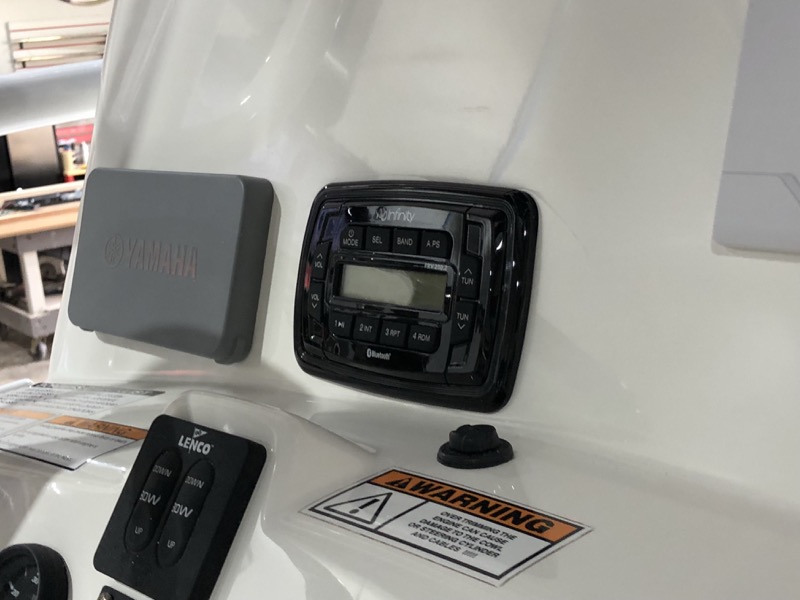 NauticStar 244XTS Center Console Marine Audio System